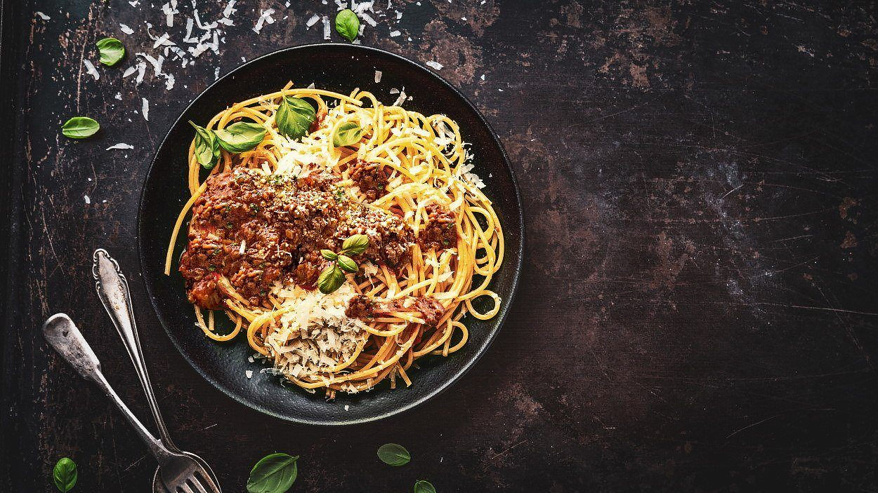 Simple Savoury Mince Pasta - Royco® Recipes